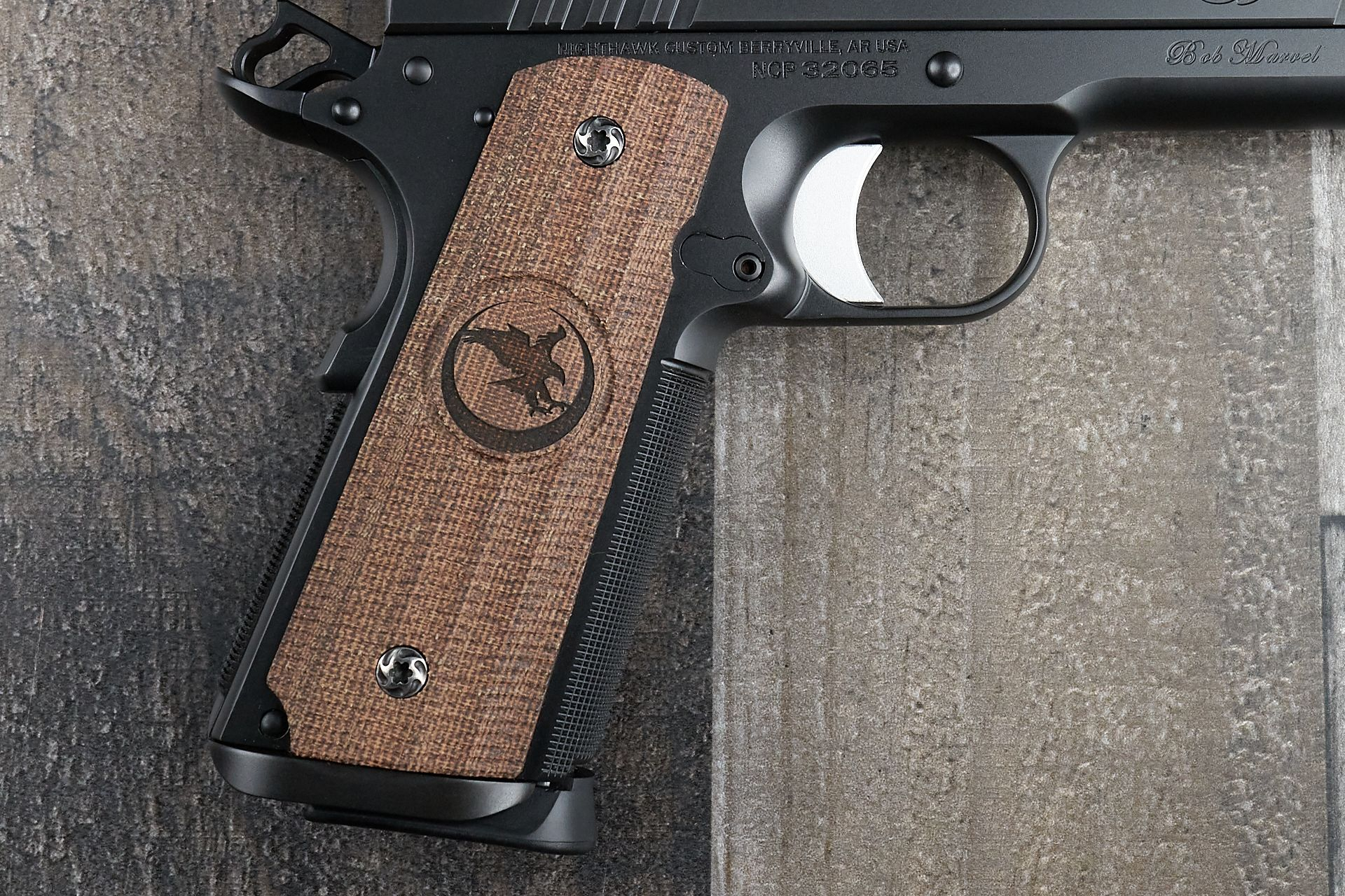 Nighthawk Custom Gator Back Gov. Grips w/ Nighthawk Logo Review - Gun ...