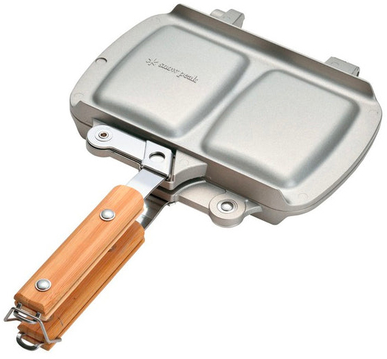 Snow Peak Tramezzino Sandwich Maker Review - The Civil War
